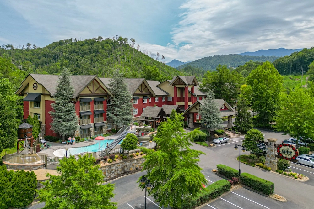 4 Other Smoky Mountain Lodging Options You Will Love